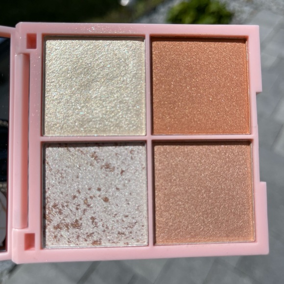 KNDR Beauty | Makeup | Kinder Glow Highlighter Palette | Poshmark